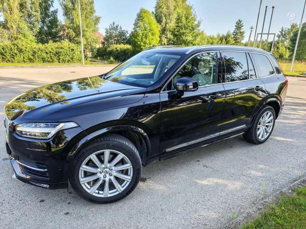 Black Volvo XC90 2015 in Taurage, with an engine capacity of 2.00 L and mileage of 300 thousand km for 17400 €, photo 2 on AUTOMOTO.COM.LV