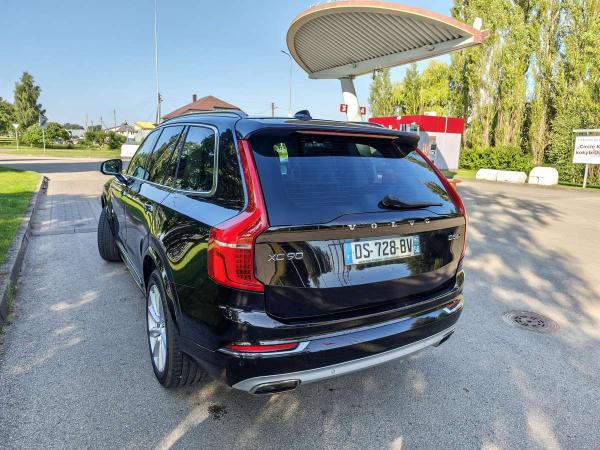 Black Volvo XC90 2015 in Taurage, with an engine capacity of 2.00 L and mileage of 300 thousand km for 17400 €, photo 4 on AUTOMOTO.COM.LV