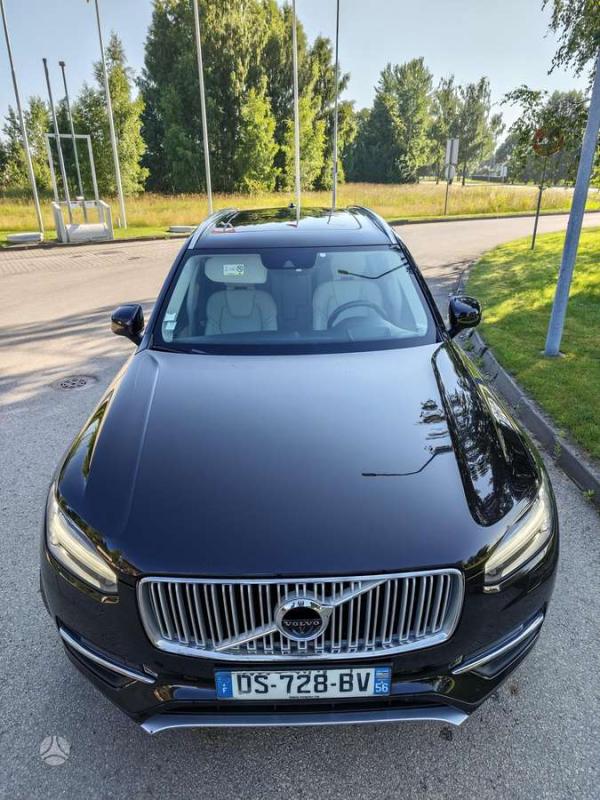 Black Volvo XC90 2015 in Taurage, with an engine capacity of 2.00 L and mileage of 300 thousand km for 17400 €, photo 10 on AUTOMOTO.COM.LV