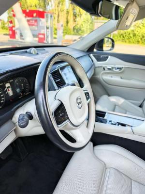 Melns Volvo XC90 2015 Tauragė, ar dzinēja tilpumu 2.00 L un nobraukumu 300 tūkst. km par 17400 €, foto 13 vietnē AUTOMOTO.COM.LV