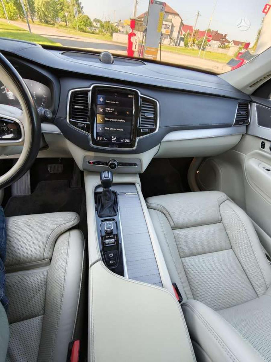 Melns Volvo XC90 2015 Tauragė, ar dzinēja tilpumu 2.00 L un nobraukumu 300 tūkst. km par 17400 €, foto 18 vietnē AUTOMOTO.COM.LV