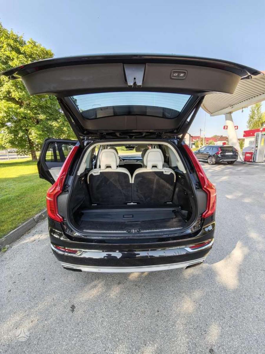 Melns Volvo XC90 2015 Tauragė, ar dzinēja tilpumu 2.00 L un nobraukumu 300 tūkst. km par 17400 €, foto 22 vietnē AUTOMOTO.COM.LV