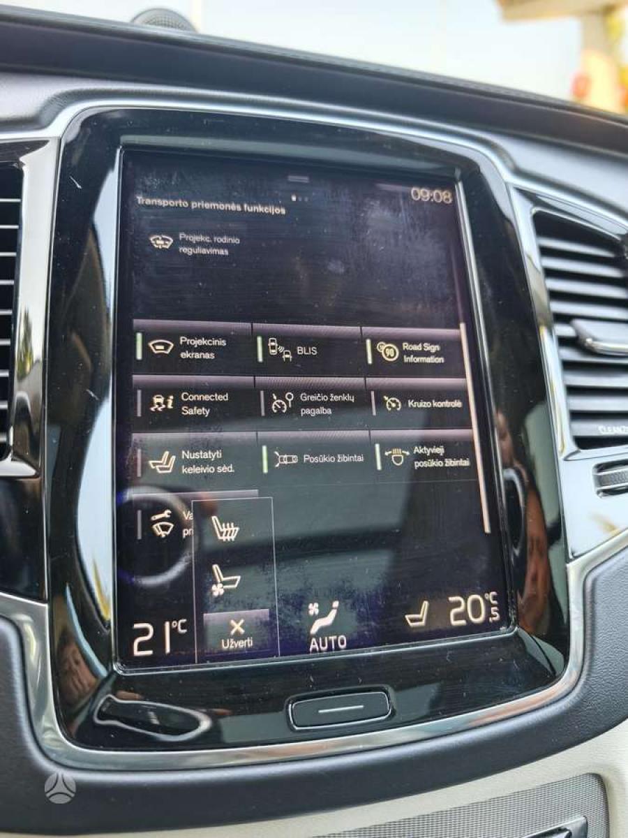 Melns Volvo XC90 2015 Tauragė, ar dzinēja tilpumu 2.00 L un nobraukumu 300 tūkst. km par 17400 €, foto 33 vietnē AUTOMOTO.COM.LV