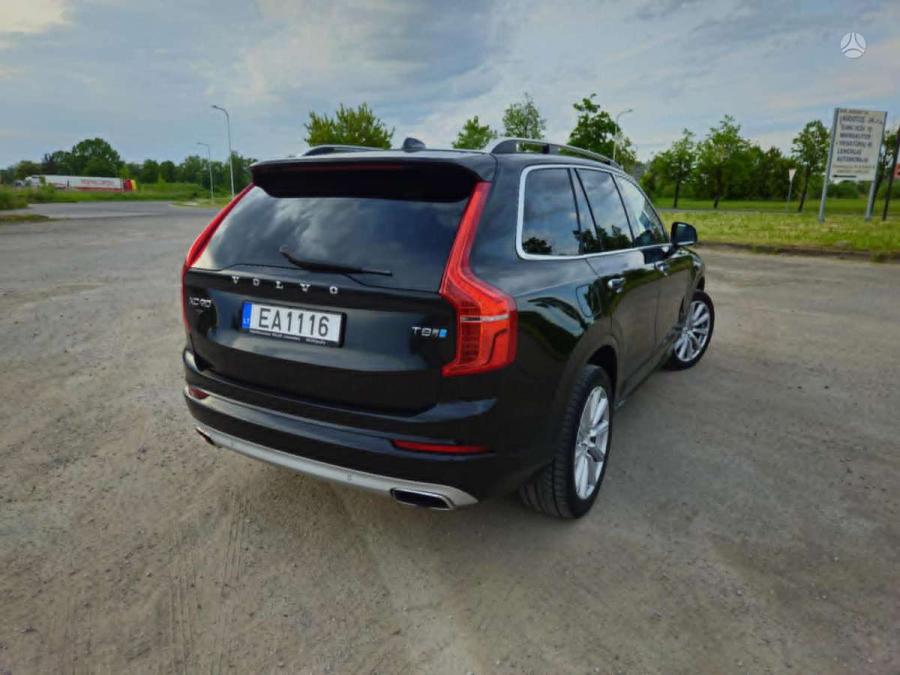 Black Volvo XC90 2015 in Panevezys, with an engine capacity of 1.97 L and mileage of 292 thousand km for 18800 €, photo 5 on AUTOMOTO.COM.LV
