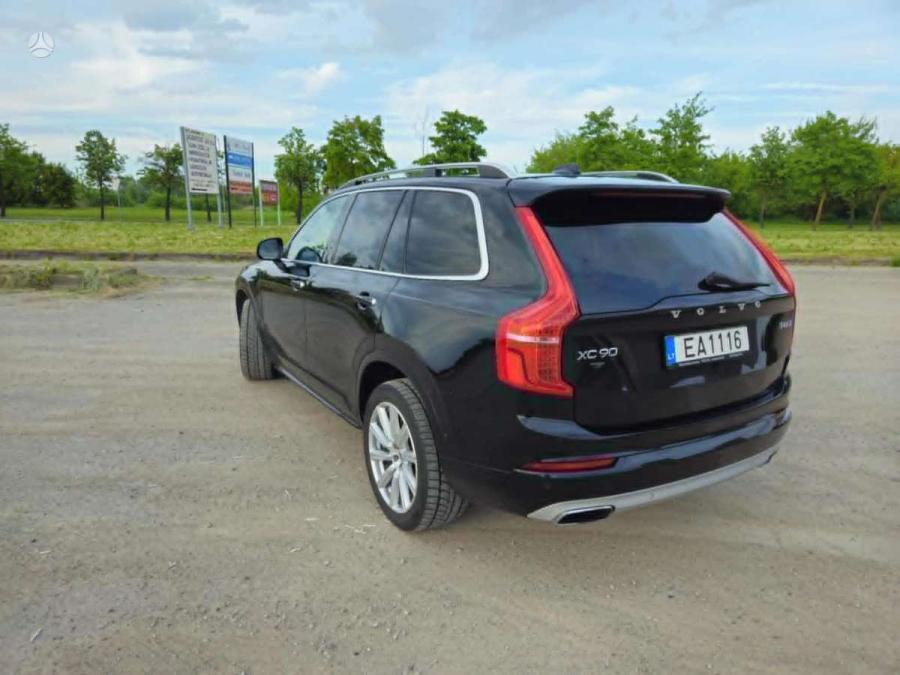 Black Volvo XC90 2015 in Panevezys, with an engine capacity of 1.97 L and mileage of 292 thousand km for 18800 €, photo 6 on AUTOMOTO.COM.LV