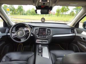 Black Volvo XC90 2015 in Panevezys, with an engine capacity of 1.97 L and mileage of 292 thousand km for 18800 €, photo 7 on AUTOMOTO.COM.LV