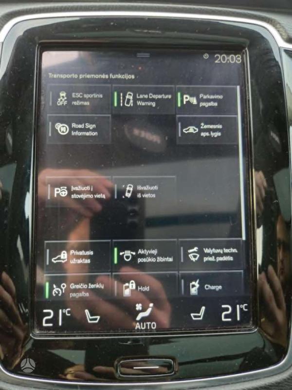 Black Volvo XC90 2015 in Panevezys, with an engine capacity of 1.97 L and mileage of 292 thousand km for 18800 €, photo 9 on AUTOMOTO.COM.LV