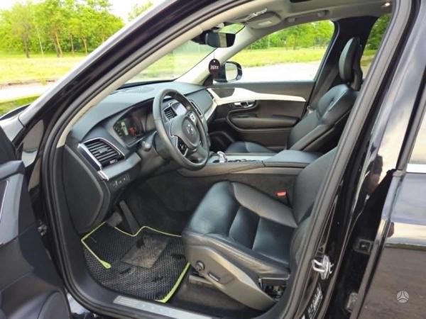 Black Volvo XC90 2015 in Panevezys, with an engine capacity of 1.97 L and mileage of 292 thousand km for 18800 €, photo 10 on AUTOMOTO.COM.LV