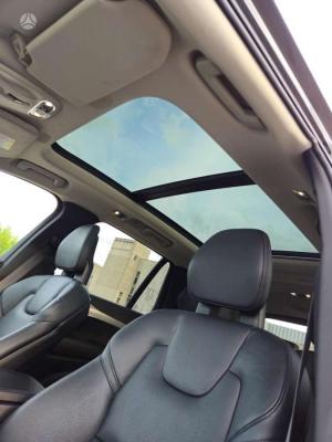 Black Volvo XC90 2015 in Panevezys, with an engine capacity of 1.97 L and mileage of 292 thousand km for 18800 €, photo 12 on AUTOMOTO.COM.LV