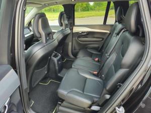Black Volvo XC90 2015 in Panevezys, with an engine capacity of 1.97 L and mileage of 292 thousand km for 18800 €, photo 14 on AUTOMOTO.COM.LV