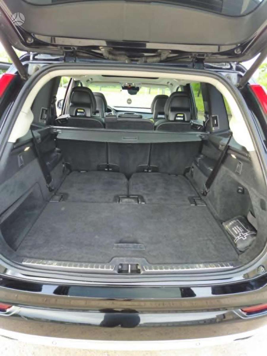 Black Volvo XC90 2015 in Panevezys, with an engine capacity of 1.97 L and mileage of 292 thousand km for 18800 €, photo 15 on AUTOMOTO.COM.LV
