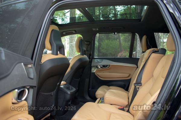 Melns Volvo XC90 2015 Tallina, ar dzinēja tilpumu 2.00 L un nobraukumu 253 tūkst. km par 19990 €, foto 4 vietnē AUTOMOTO.COM.LV