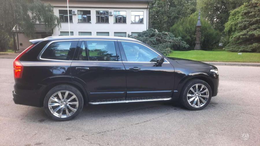 Black Volvo XC90 2015 in Kaunas, with an engine capacity of 1.97 L and mileage of 233 thousand km for 14400 €, photo 6 on AUTOMOTO.COM.LV