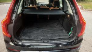 Black Volvo XC90 2015 in Kaunas, with an engine capacity of 1.97 L and mileage of 233 thousand km for 14400 €, photo 17 on AUTOMOTO.COM.LV