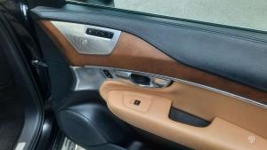 Black Volvo XC90 2015 in Kaunas, with an engine capacity of 1.97 L and mileage of 233 thousand km for 14400 €, photo 22 on AUTOMOTO.COM.LV