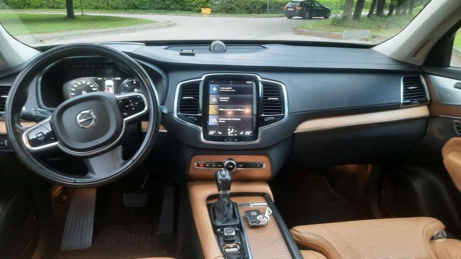 Black Volvo XC90 2015 in Kaunas, with an engine capacity of 1.97 L and mileage of 233 thousand km for 14400 €, photo 23 on AUTOMOTO.COM.LV