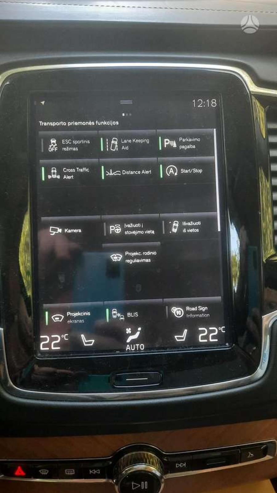 Black Volvo XC90 2015 in Kaunas, with an engine capacity of 1.97 L and mileage of 233 thousand km for 14400 €, photo 26 on AUTOMOTO.COM.LV