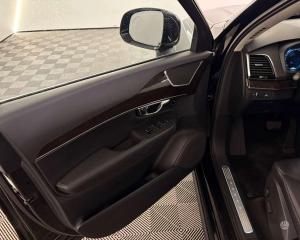 Melns Volvo XC90 2015 Marijampole, ar dzinēja tilpumu 1.97 L un nobraukumu 304 tūkst. km par 17250 €, foto 28 vietnē AUTOMOTO.COM.LV