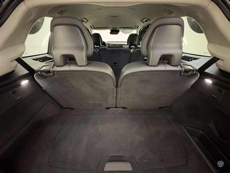 Melns Volvo XC90 2015 Marijampole, ar dzinēja tilpumu 1.97 L un nobraukumu 304 tūkst. km par 17250 €, foto 31 vietnē AUTOMOTO.COM.LV