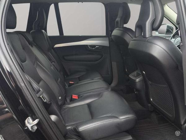 Melns Volvo XC90 2015 Viļņa, ar dzinēja tilpumu 2.00 L un nobraukumu 264 tūkst. km par 19999 €, foto 10 vietnē AUTOMOTO.COM.LV