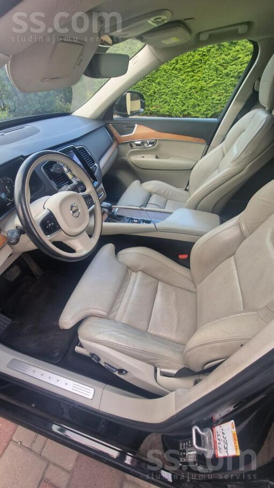 Melns Volvo XC90 2015 Rīga, ar dzinēja tilpumu 2.00 L un nobraukumu 301 tūkst. km par 14500 €, foto 9 vietnē AUTOMOTO.COM.LV