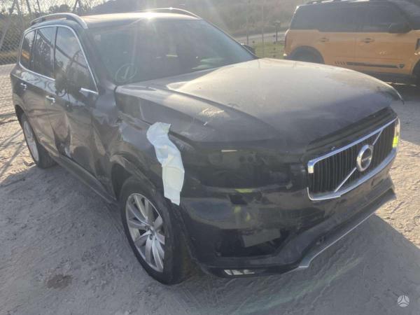 Black Volvo XC90 2016 in Siauliai, with an engine capacity of 1.97 L and mileage of 211 thousand km for 9350 €, photo 8 on AUTOMOTO.COM.LV