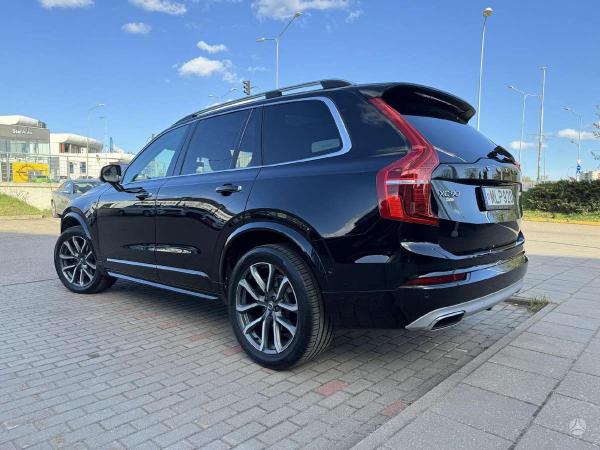 Black Volvo XC90 2016 in Vilnius, with an engine capacity of 1.97 L and mileage of 143 thousand km for 22990 €, photo 8 on AUTOMOTO.COM.LV