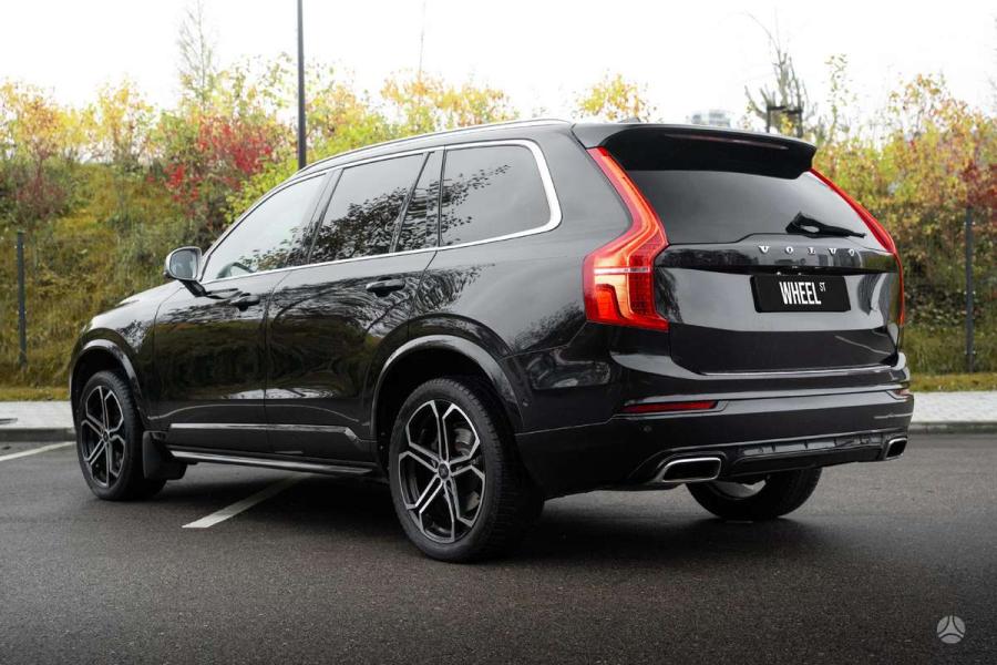 Melns Volvo XC90 2016 Viļņa, ar dzinēja tilpumu 1.97 L un nobraukumu 212 tūkst. km par 23500 €, foto 3 vietnē AUTOMOTO.COM.LV