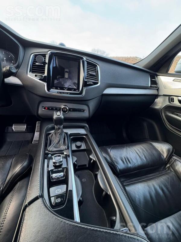 Melns Volvo XC90 2016 Talsi, ar dzinēja tilpumu 2.00 L un nobraukumu 270 tūkst. km par 27225 €, foto 7 vietnē AUTOMOTO.COM.LV
