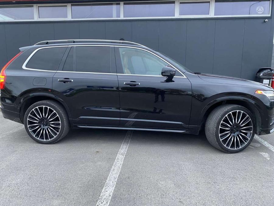 Melns Volvo XC90 2016 Šauļi, ar dzinēja tilpumu 1.97 L un nobraukumu 258 tūkst. km par 18900 €, foto 3 vietnē AUTOMOTO.COM.LV