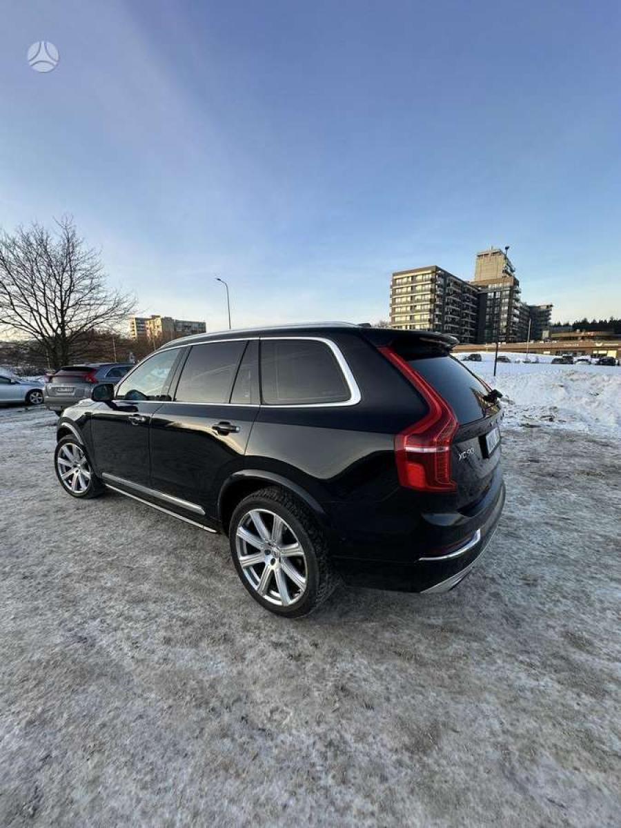 Melns Volvo XC90 2016 Viļņa, ar dzinēja tilpumu 1.97 L un nobraukumu 137 tūkst. km par 22300 €, foto 5 vietnē AUTOMOTO.COM.LV