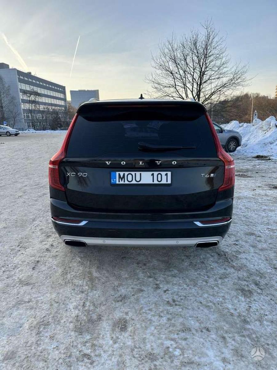 Melns Volvo XC90 2016 Viļņa, ar dzinēja tilpumu 1.97 L un nobraukumu 137 tūkst. km par 22300 €, foto 6 vietnē AUTOMOTO.COM.LV