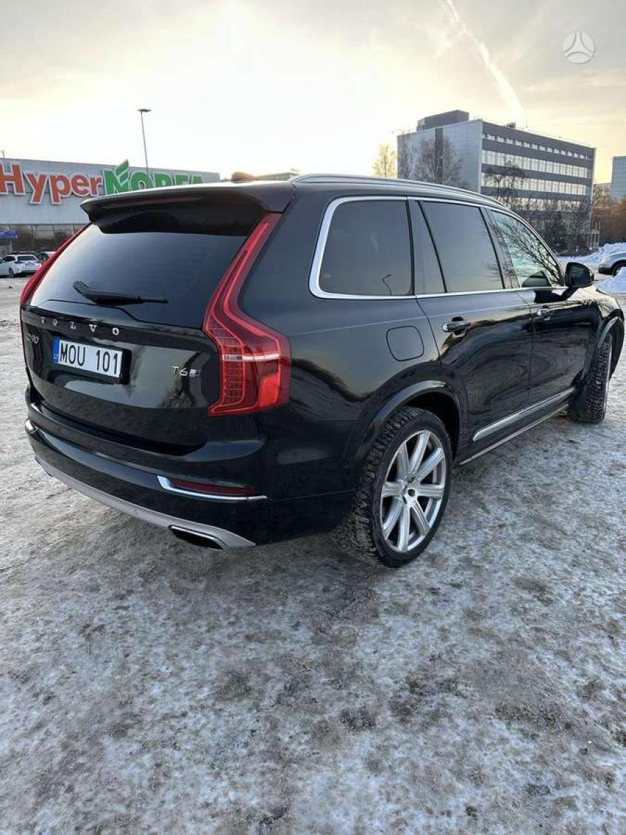 Melns Volvo XC90 2016 Viļņa, ar dzinēja tilpumu 1.97 L un nobraukumu 137 tūkst. km par 22300 €, foto 7 vietnē AUTOMOTO.COM.LV