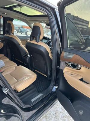 Melns Volvo XC90 2016 Viļņa, ar dzinēja tilpumu 1.97 L un nobraukumu 137 tūkst. km par 22300 €, foto 14 vietnē AUTOMOTO.COM.LV