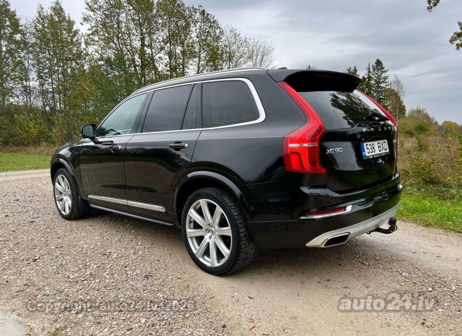 Melns Volvo XC90 2016 Tallina, ar dzinēja tilpumu 2.00 L un nobraukumu 291 tūkst. km par 21000 €, foto 5 vietnē AUTOMOTO.COM.LV