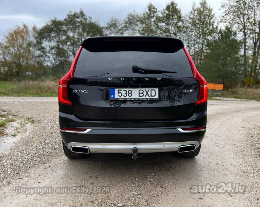 Melns Volvo XC90 2016 Tallina, ar dzinēja tilpumu 2.00 L un nobraukumu 291 tūkst. km par 21000 €, foto 8 vietnē AUTOMOTO.COM.LV