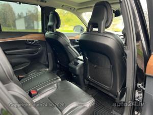 Melns Volvo XC90 2016 Tallina, ar dzinēja tilpumu 2.00 L un nobraukumu 291 tūkst. km par 21000 €, foto 12 vietnē AUTOMOTO.COM.LV
