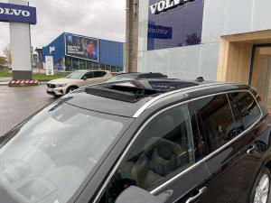 Black Volvo XC90 2016 in Parnu, with an engine capacity of 1.97 L and mileage of 144 thousand km for 24900 €, photo 5 on AUTOMOTO.COM.LV