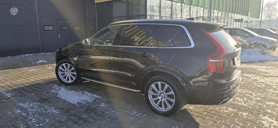 Black Volvo XC90 2016 in Vilnius, with an engine capacity of 2.00 L and mileage of 152 thousand km for 25100 €, photo 5 on AUTOMOTO.COM.LV