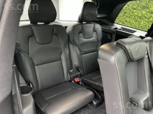 Black Volvo XC90 2016 in Tallinn, with an engine capacity of 2.00 L and mileage of 144 thousand km for 24900 €, photo 17 on AUTOMOTO.COM.LV