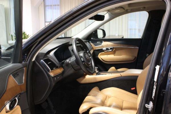 Melns Volvo XC90 2016 Viļņa, ar dzinēja tilpumu 1.97 L un nobraukumu 149 tūkst. km par 23000 €, foto 6 vietnē AUTOMOTO.COM.LV