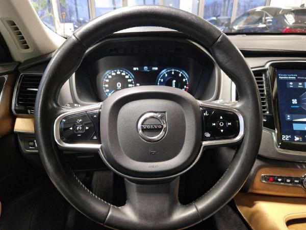 Melns Volvo XC90 2016 Viļņa, ar dzinēja tilpumu 1.97 L un nobraukumu 149 tūkst. km par 23000 €, foto 8 vietnē AUTOMOTO.COM.LV