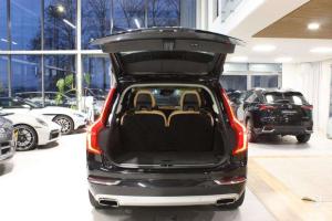 Black Volvo XC90 2016 in Vilnius, with an engine capacity of 1.97 L and mileage of 149 thousand km for 23000 €, photo 29 on AUTOMOTO.COM.LV