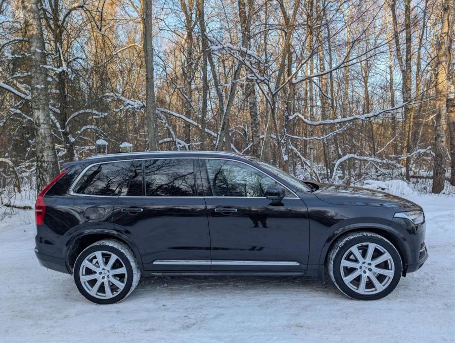 Black Volvo XC90 2016 in Kaunas, with an engine capacity of 1.97 L and mileage of 176 thousand km for 26000 €, photo 2 on AUTOMOTO.COM.LV