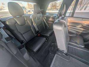 Black Volvo XC90 2016 in Kaunas, with an engine capacity of 1.97 L and mileage of 176 thousand km for 26000 €, photo 28 on AUTOMOTO.COM.LV