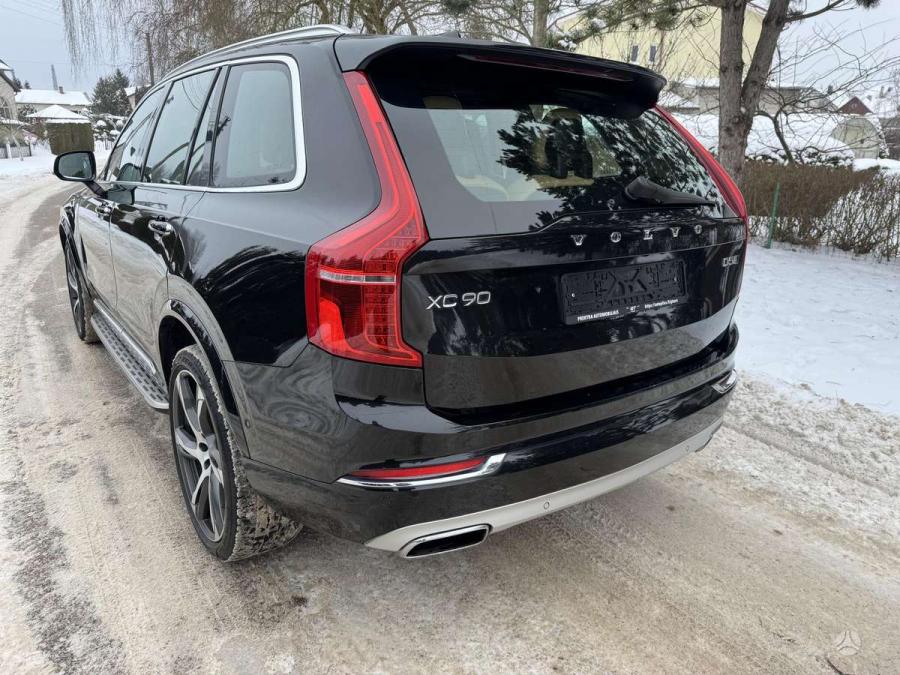 Melns Volvo XC90 2016 Alīta, ar dzinēja tilpumu 1.97 L un nobraukumu 192 tūkst. km par 18700 €, foto 9 vietnē AUTOMOTO.COM.LV