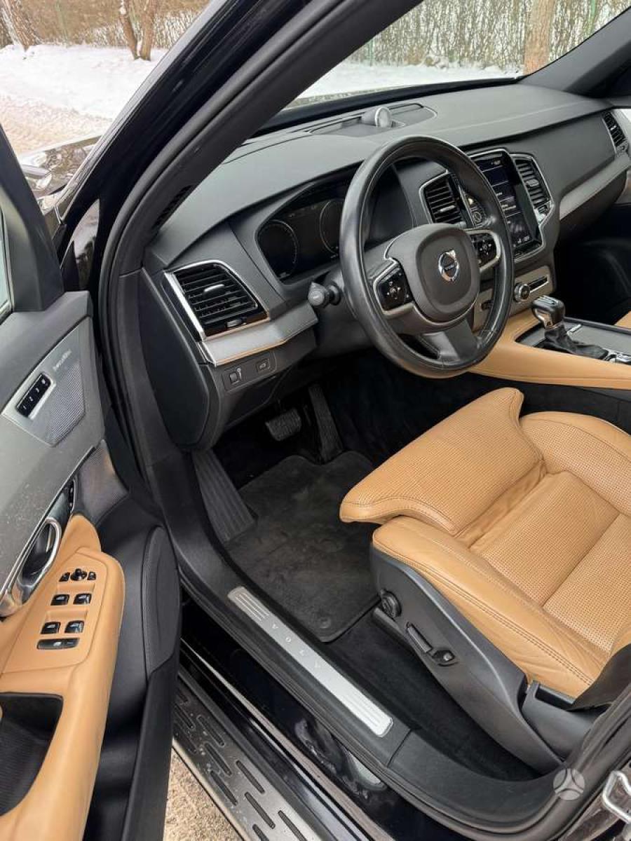 Melns Volvo XC90 2016 Alīta, ar dzinēja tilpumu 1.97 L un nobraukumu 192 tūkst. km par 18700 €, foto 15 vietnē AUTOMOTO.COM.LV