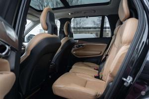 Black Volvo XC90 2016 in Vilnius, with an engine capacity of 1.97 L and mileage of 138 thousand km for 20900 €, photo 16 on AUTOMOTO.COM.LV
