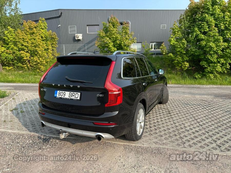 Black Volvo XC90 2016 in Parnu, with an engine capacity of 2.00 L and mileage of 278 thousand km for 23900 €, photo 6 on AUTOMOTO.COM.LV