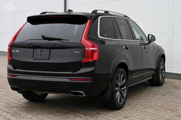 Black Volvo XC90 2016 in Kretinga, with an engine capacity of 2.00 L and mileage of 229 thousand km for 16499 €, photo 8 on AUTOMOTO.COM.LV